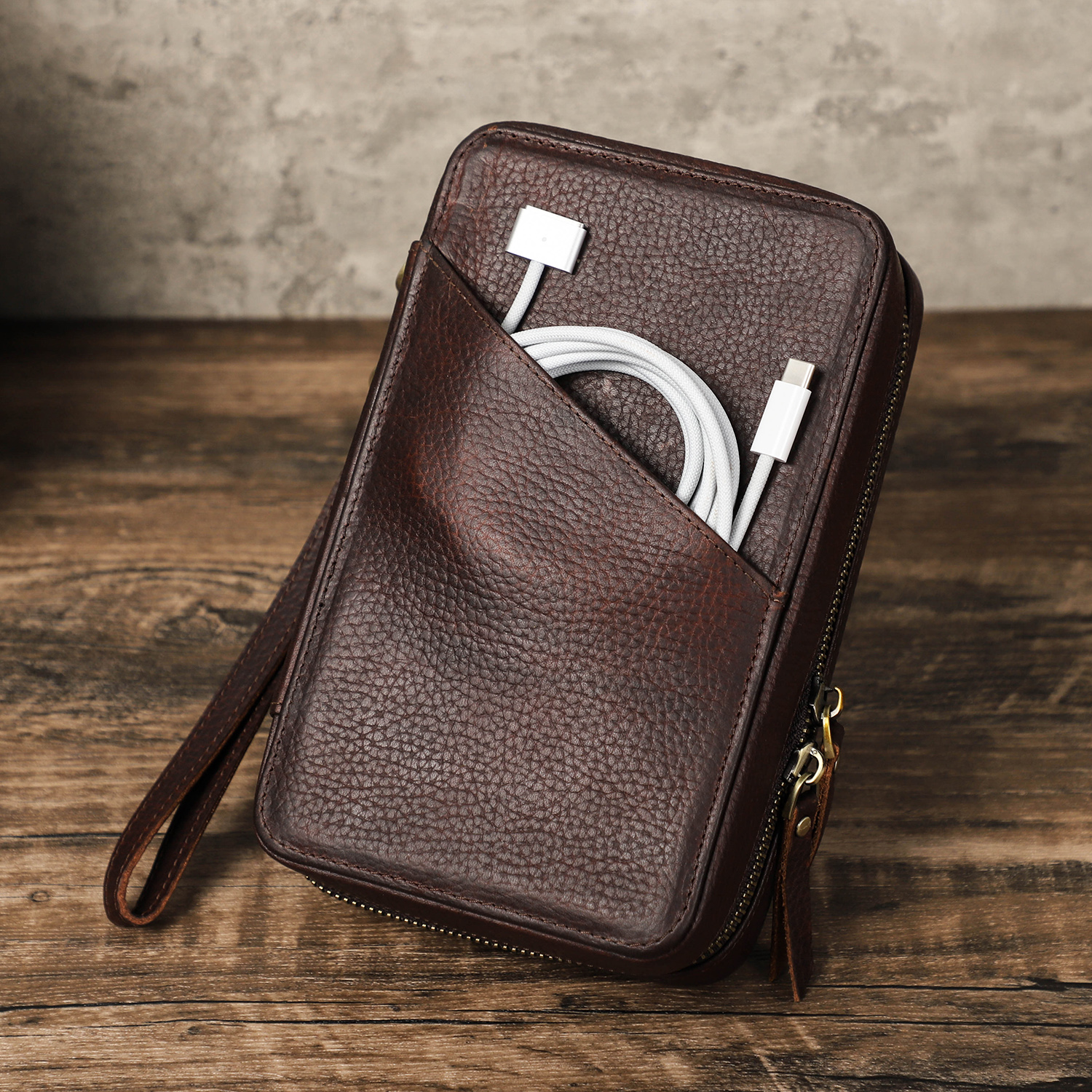 Vintage Leather Tech Case | RebelsMarket
