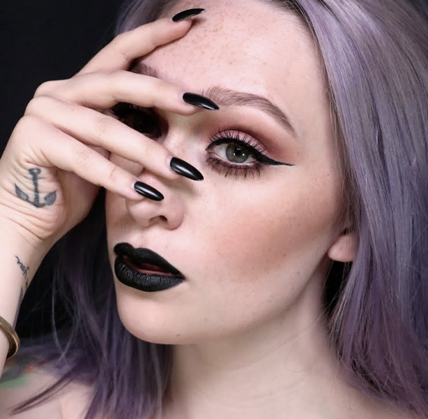 How To Wear Black Lipstick & Look Like A Total Badass